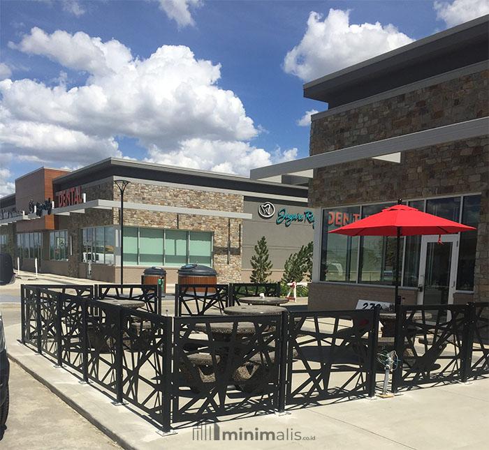 Pagar Cafe Minimalis! Penarik Pelanggan, Penghalau Pemarkir Liar