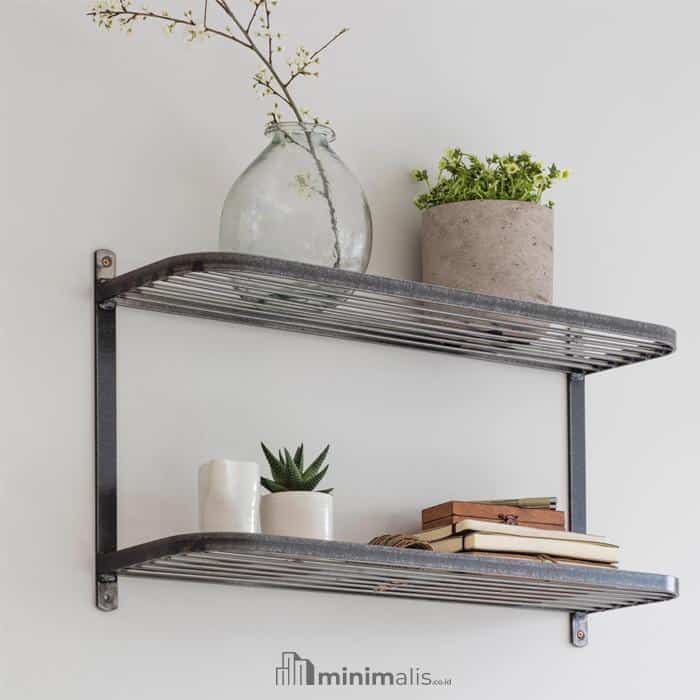 Hemat Ruang, Rak Besi Minimalis Tempel Dinding Jadi Pujaan! - Minimalist