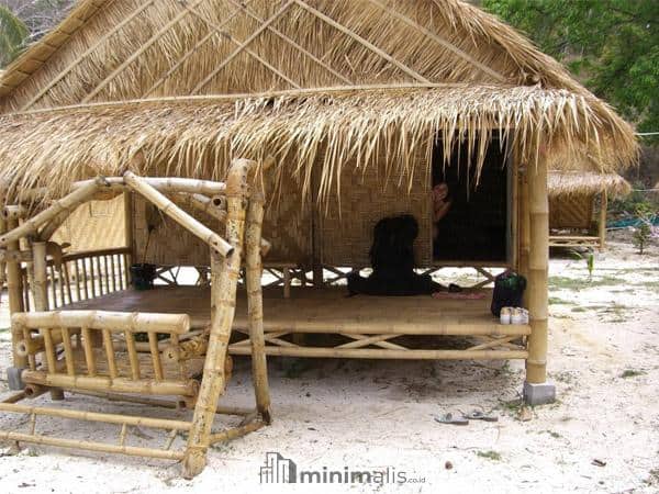 4 Model Saung Bambu Minimalis Sebagai Area Santai dan Usaha