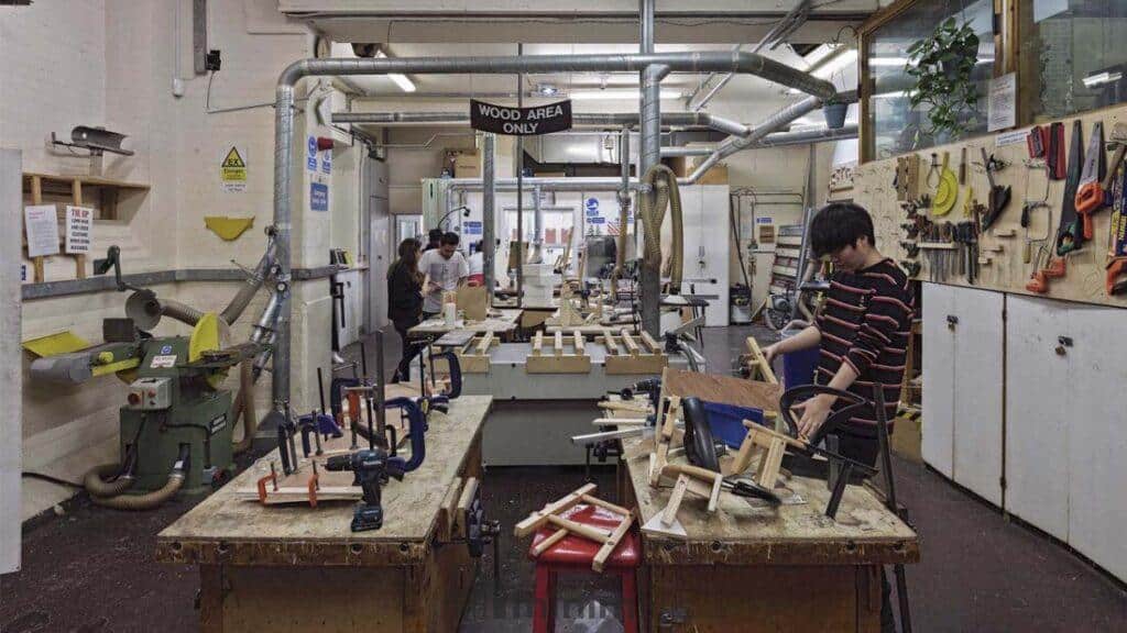 8 Tahapan Membuat Desain Workshop Minimalis Bagi Pengajar dan Audiens