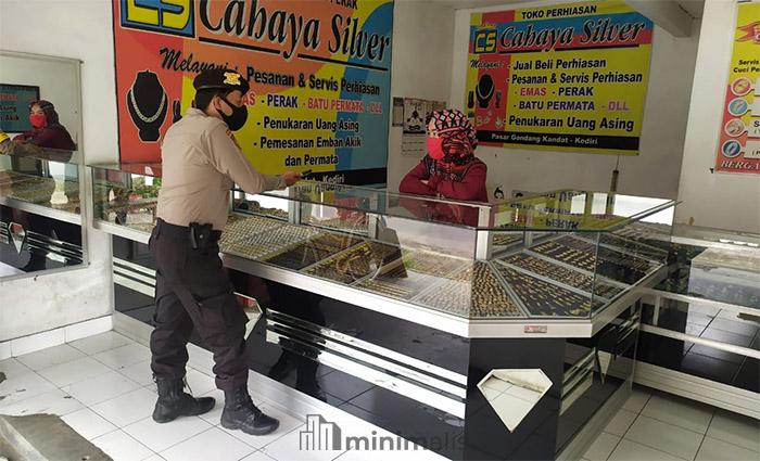 4 Tips Mendandani Etalase Emas Minimalis Biar Makin Berkilauan