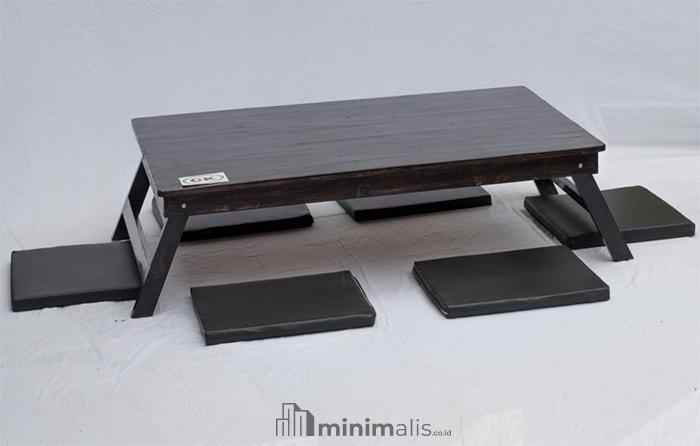 Meja Oshin Minimalis Modern, Serasa Ada di Drama Jepang 90an