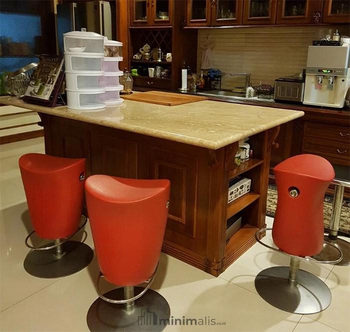 34+ Inspirasi Desain Meja Untuk Hunian Segala Ukuran! - Minimalist