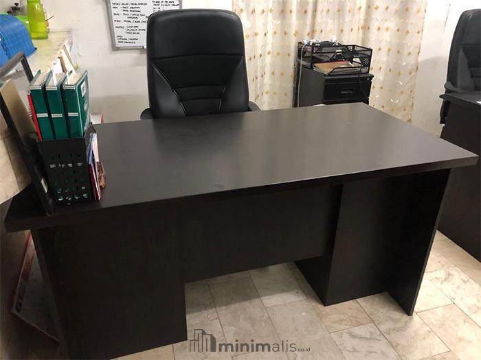 34+ Inspirasi Desain Meja Untuk Hunian Segala Ukuran!