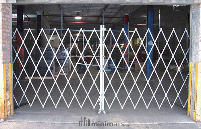 45+ Gaya Pintu Pagar Minimalis dan Material yang Digunakan - Minimalist