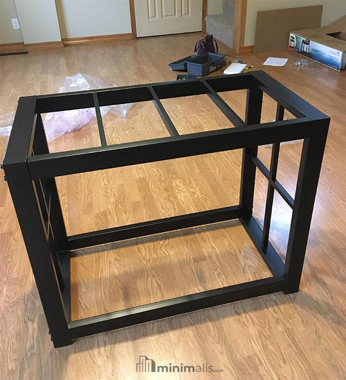 39+ Meja Aquarium Minimalis Dari Material yang Cantik Tahan Lama