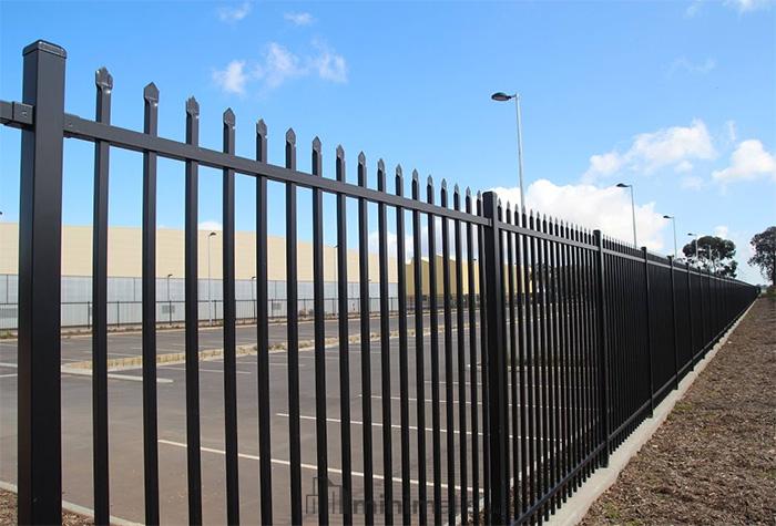 44+ Desain Pagar Besi Hollow Minimalis Kokoh dan Bikin Gemes - Minimalist