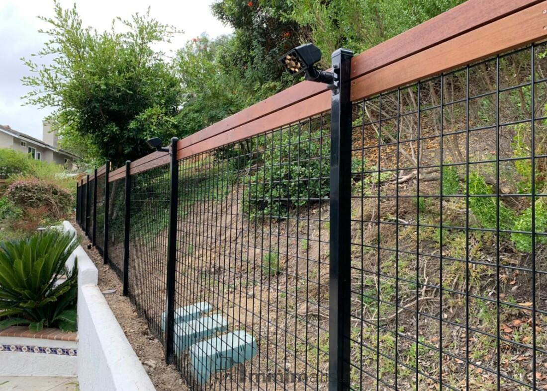 43+ Gambar Pagar Besi Minimalis Kuat di Luar Cantik di Dalam - Minimalist