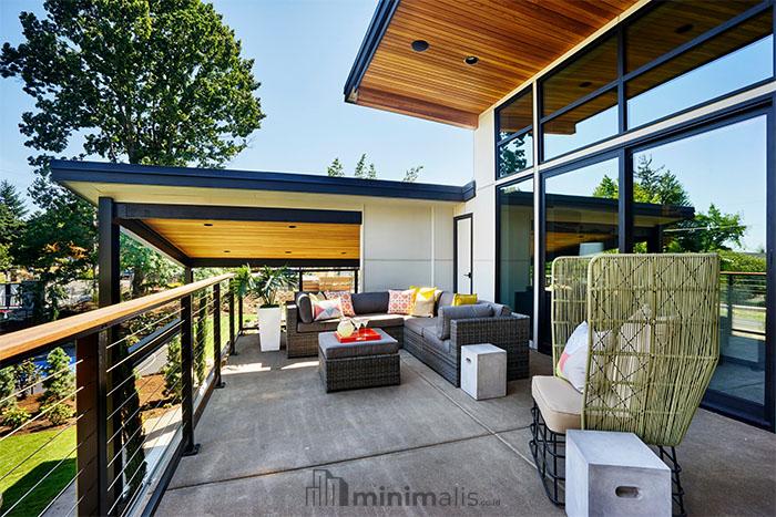 40+ Balkon Minimalis Untuk Bersantai di Luar Ruangan Penuh Privasi