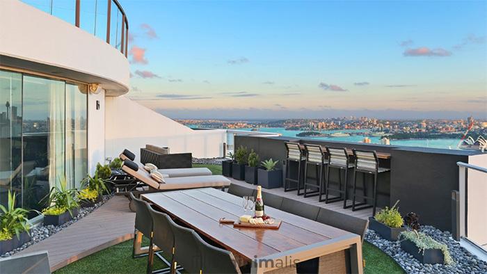 40+ Balkon Minimalis Untuk Bersantai di Luar Ruangan Penuh Privasi ...