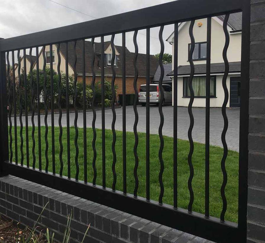 43+ Gambar Pagar Besi Minimalis Kuat di Luar Cantik di Dalam - Minimalist