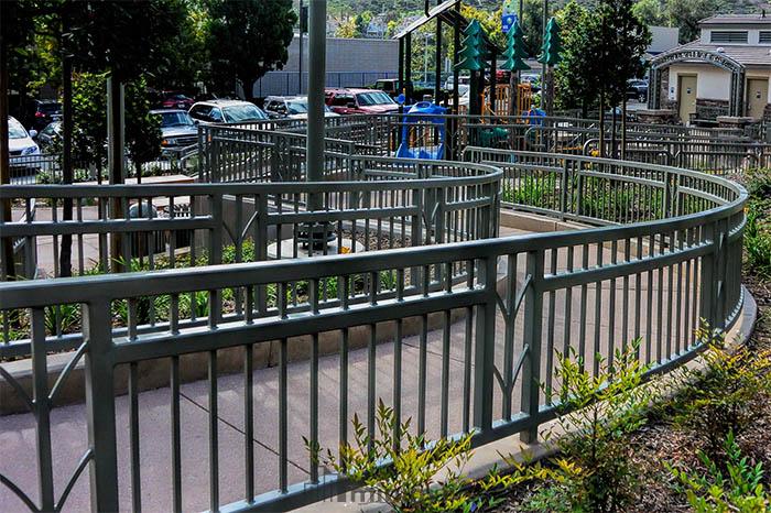 44+ Desain Pagar Besi Hollow Minimalis Kokoh dan Bikin Gemes - Minimalist