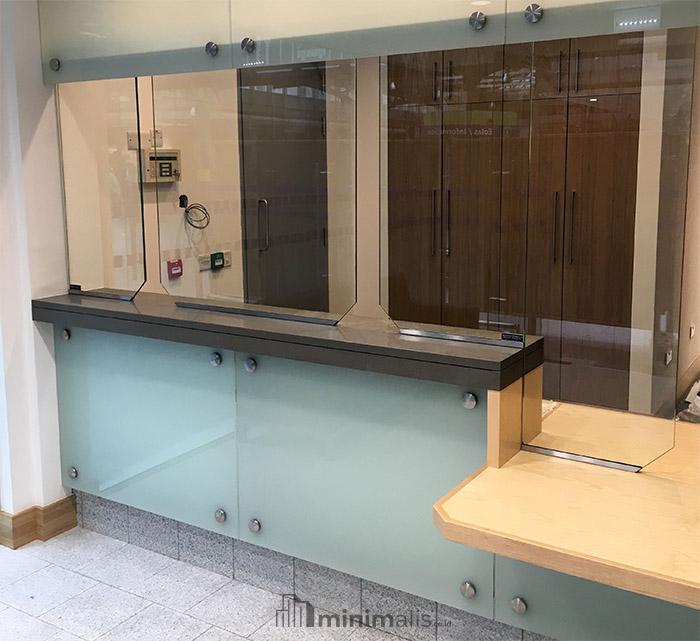 43+ Meja Kasir Minimalis Membantu Memperlancar Usaha Sehari-hari ...