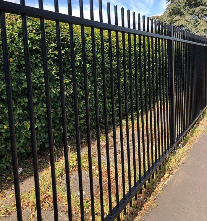 44+ Desain Pagar Besi Hollow Minimalis Kokoh dan Bikin Gemes - Minimalist