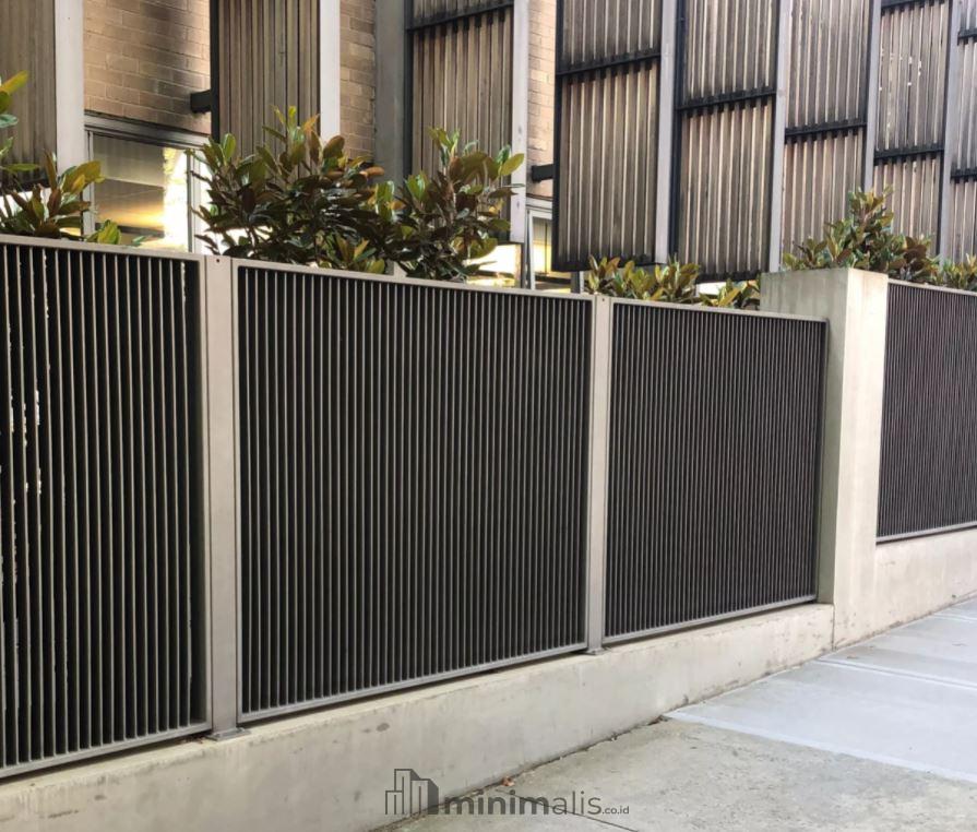 43+ Gambar Pagar Besi Minimalis Kuat di Luar Cantik di Dalam - Minimalist
