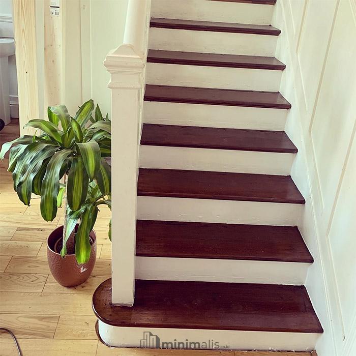 44+ Model Tangga Minimalis Multifungsi dan Menyenangkan Saat Ditatap ...