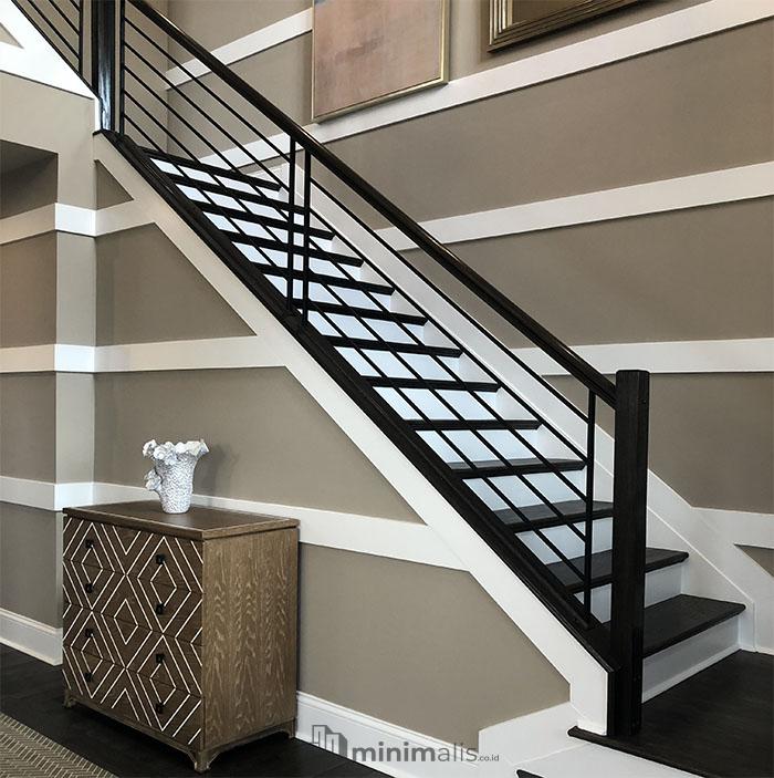 38+ Railing Tangga Minimalis Pengaman Sekaligus Mempercantik Rumah ...