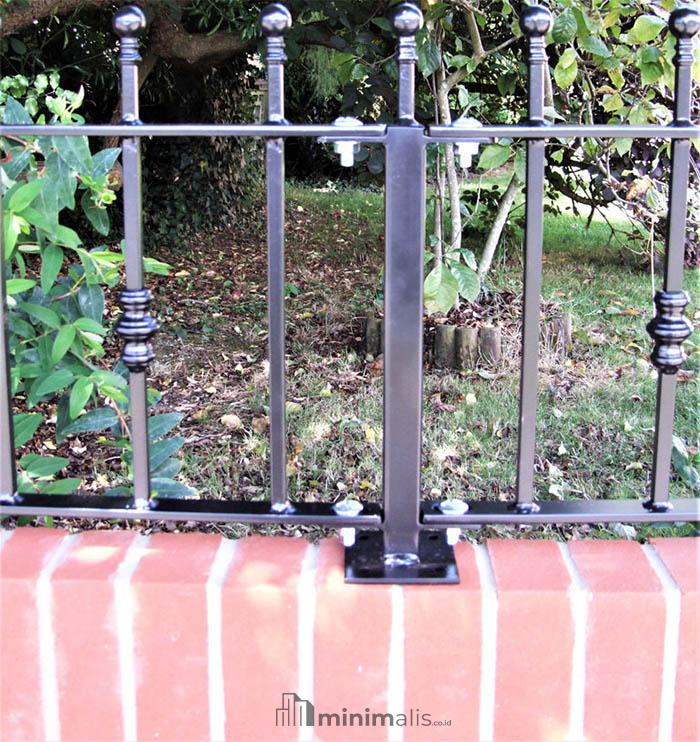 44+ Desain Pagar Besi Hollow Minimalis Kokoh dan Bikin Gemes - Minimalist