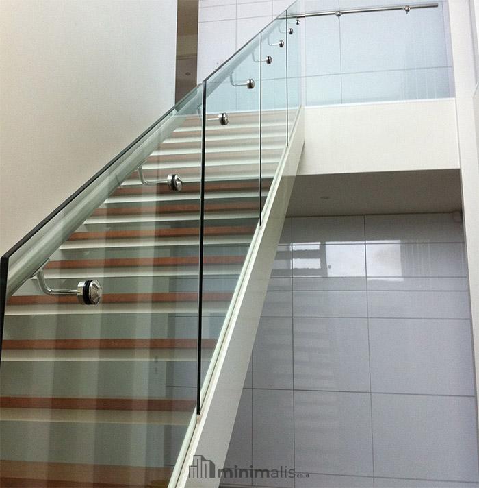 44+ Railing Tangga Minimalis Unik Penyambung Lantai Pemberi Estetika ...