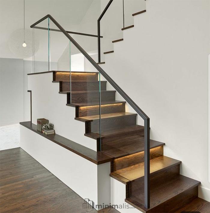 38+ Railing Tangga Minimalis Pengaman Sekaligus Mempercantik Rumah ...